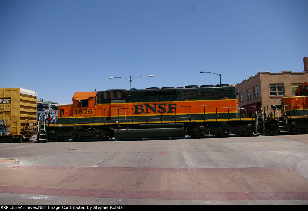 BNSF 1826